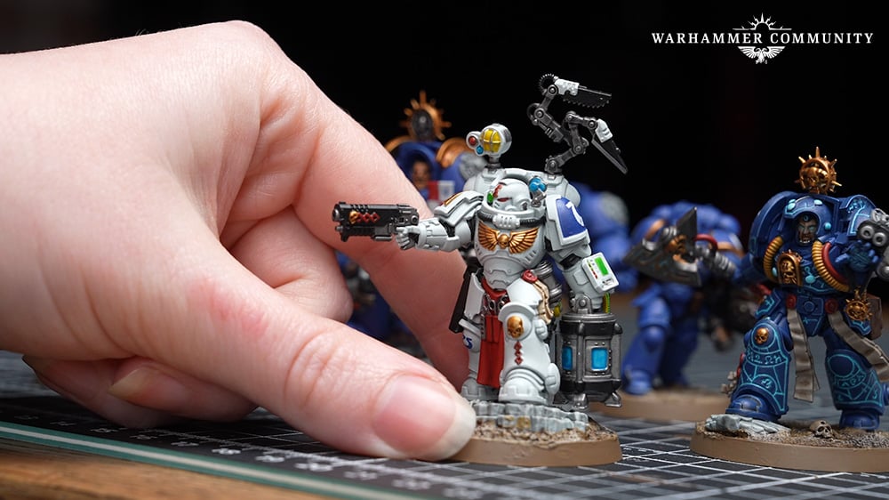Here’s How To Batch Paint All 72 Miniatures in Warhammer 40,000 ...